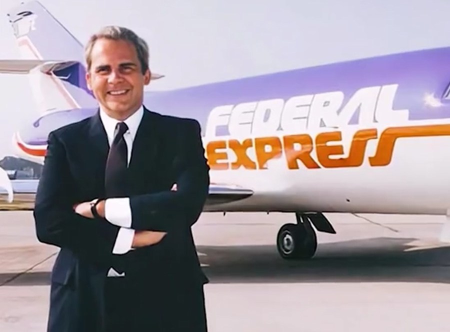 Thousands honor FedEx founder Fred Smith at memorial