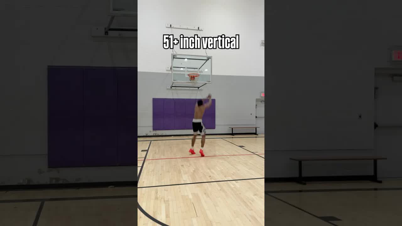 Jumping as high as possible #verticaljump #verticaljumptraining