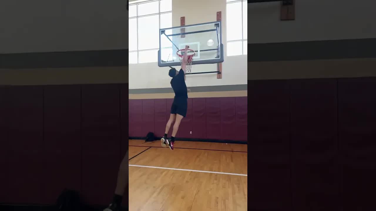What a 40 inch standing vertical jump looks like at 6’2”
