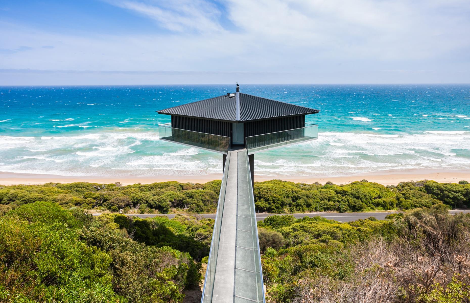 11 Clifftop Homes That Will Have You Living On The Edge