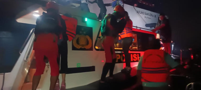 Giliran KMP Agung Samudra IX Kandas di Selat Bali, Evakuasi Penumpang Dramatis