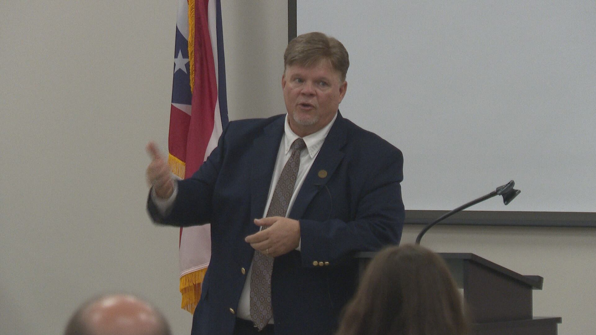 Ohio State Representative Kevin Ritter speaks at legislative luncheon