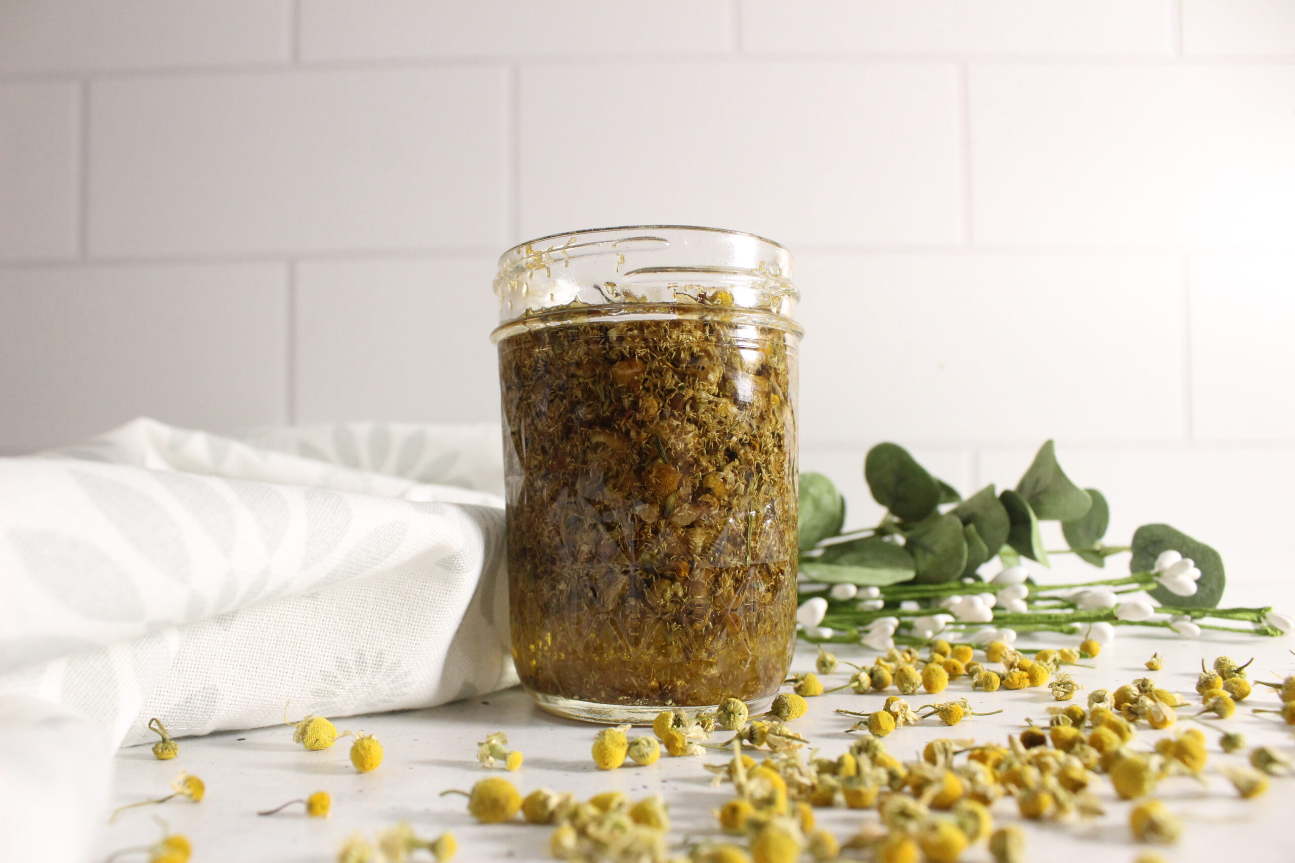 How to Make Chamomile Oil
