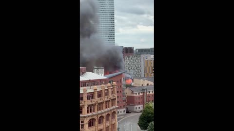 UK: Fire Breaks Out at Historic Hotspur Press Building in Manchester ...