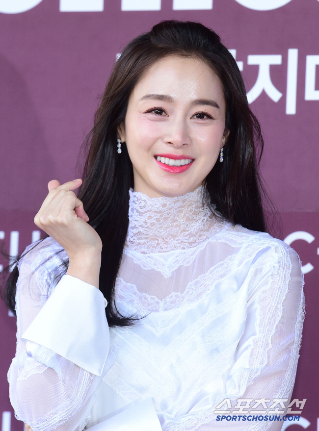 Kim Tae-hee was also beaten…Fraudulent impersonation of a manager ...