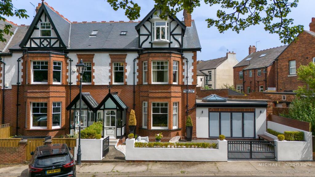 I love the elegant features of this prime Roker property off Sunderland ...