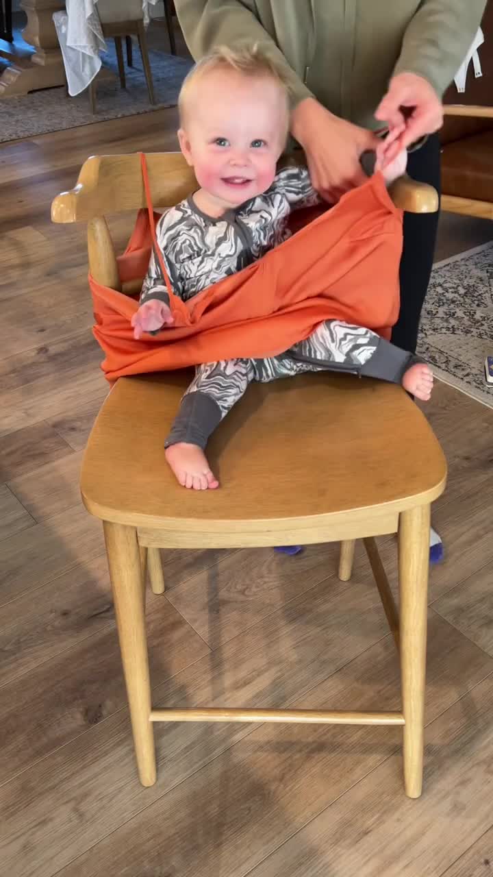 A Genius Mom Hack for Keeping a Busy Baby Entertained