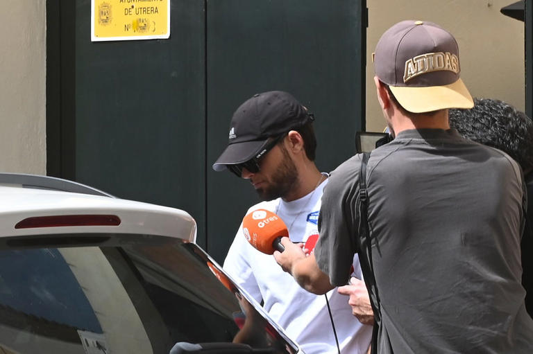 Montoya reaparece después de dar plantón a 'Supervivientes'
