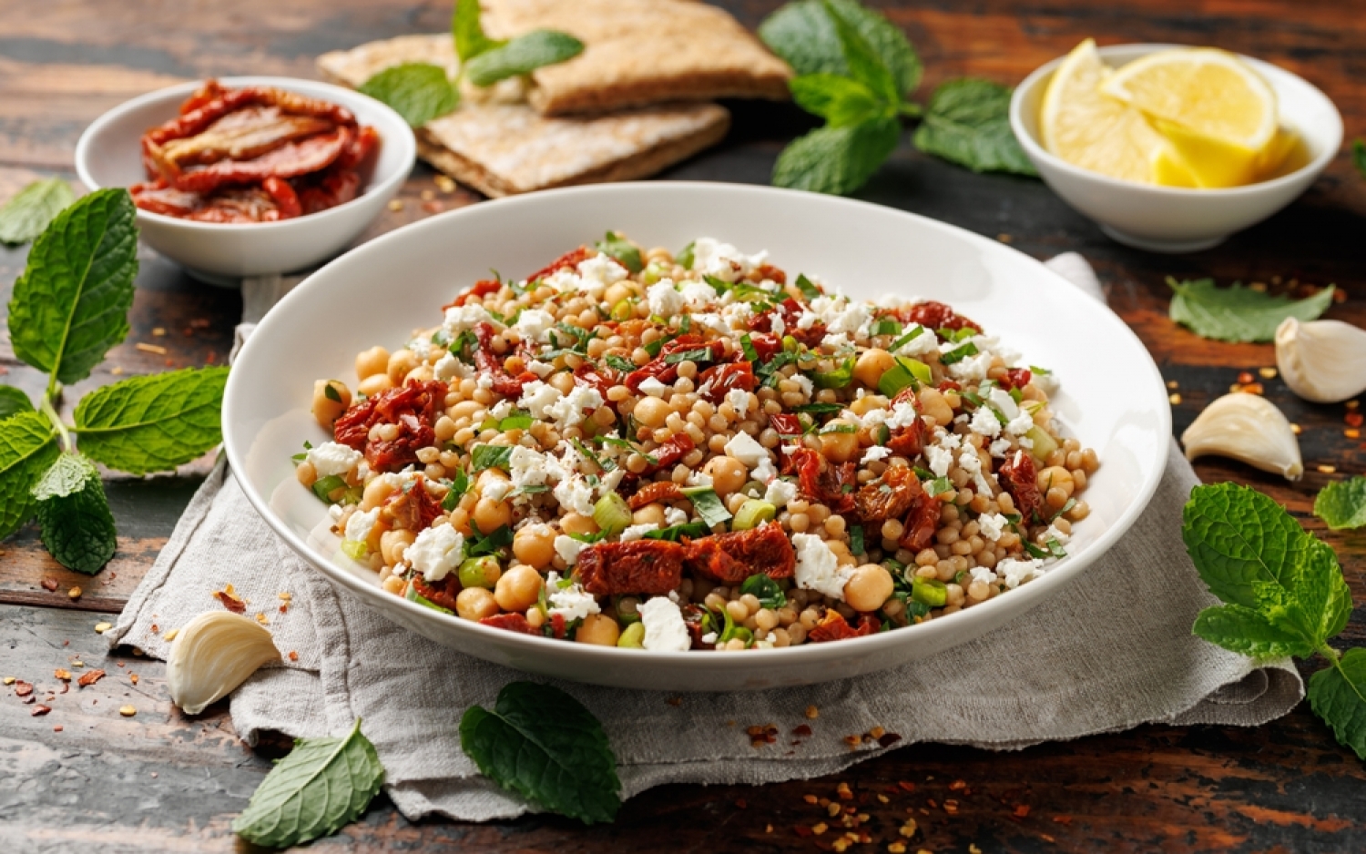 Super Simple Picnic Recipes That Don't Need a Fridge