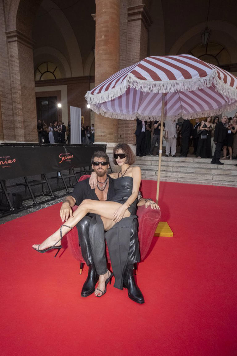 Chi è Sara Bluma, la nuova fidanzata di Can Yaman vista sul red carpet ...