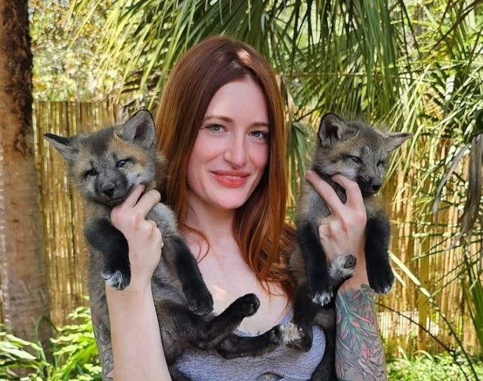Mikayla Raines death: YouTube fox rescue star dies, aged 29