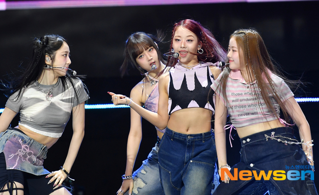 비비업 VVUP표 키치한 매력 [포토엔HD]