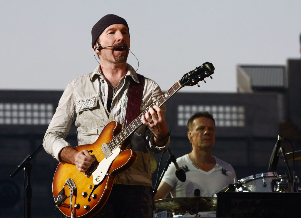 U2 guitarist The Edge finally becomes Irish citizen