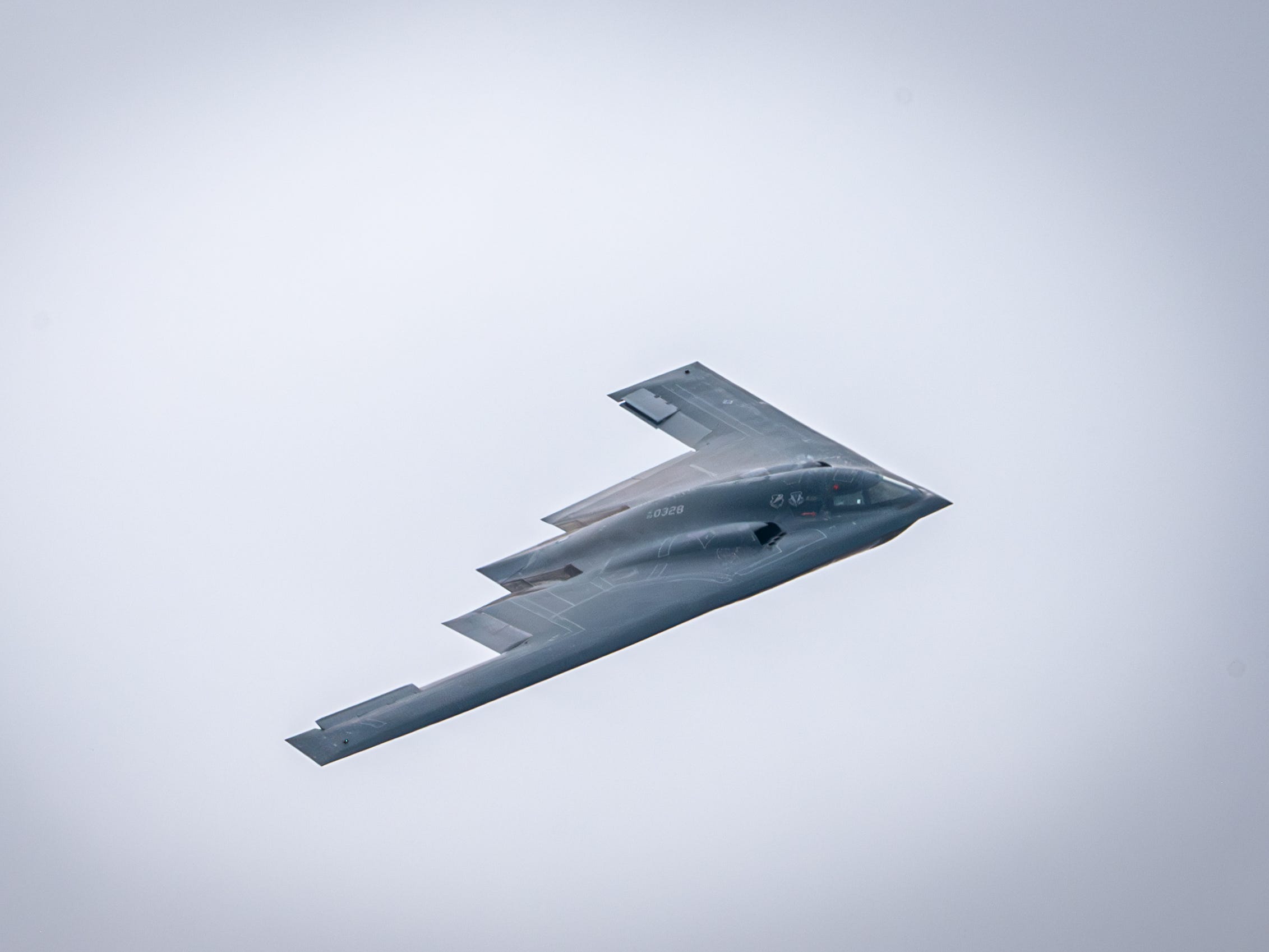 What's it like to fly a B-2 bomber for 2 days straight? Here's what ...