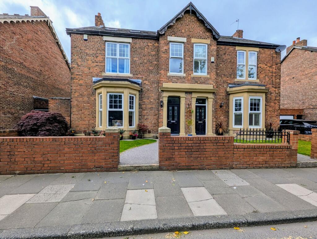 I love how this £385,000 Jarrow home blends its original features with ...