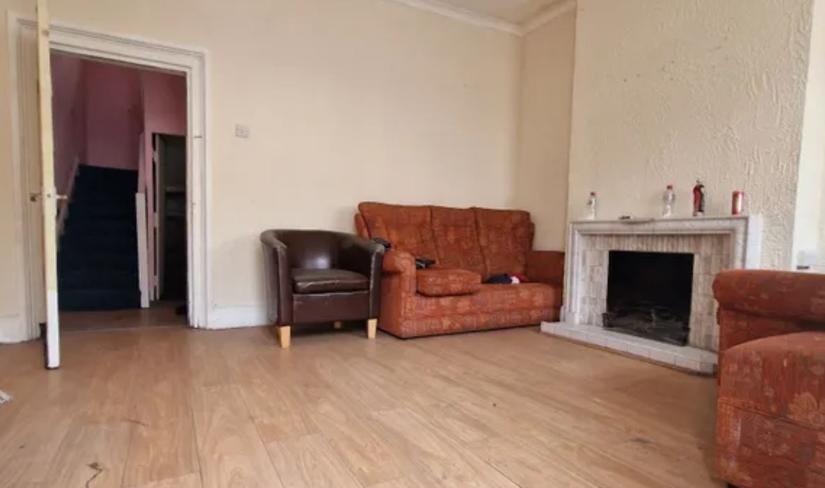 Cheapest houses Northern Ireland: Look inside 5-bed home for £25K in ...