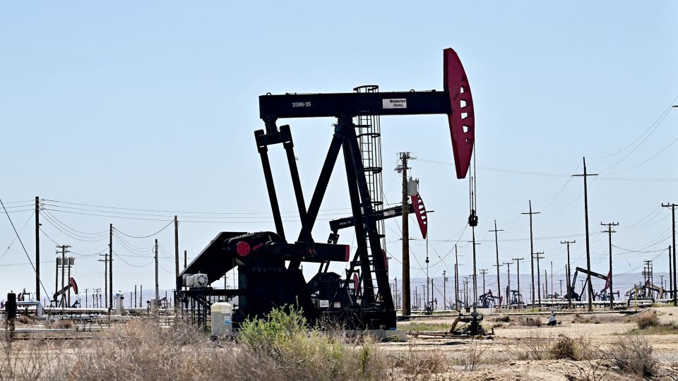 Oil is falling so much it’s now cheaper than it was before the Iran ...