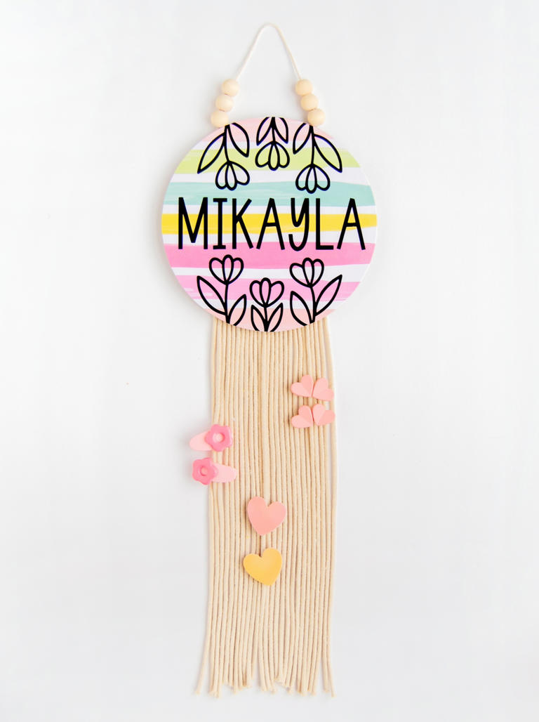 Stylish DIY hair bow organizer for kids’ rooms and gift giving