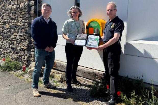 New community defibrillator installed in town to help save lives