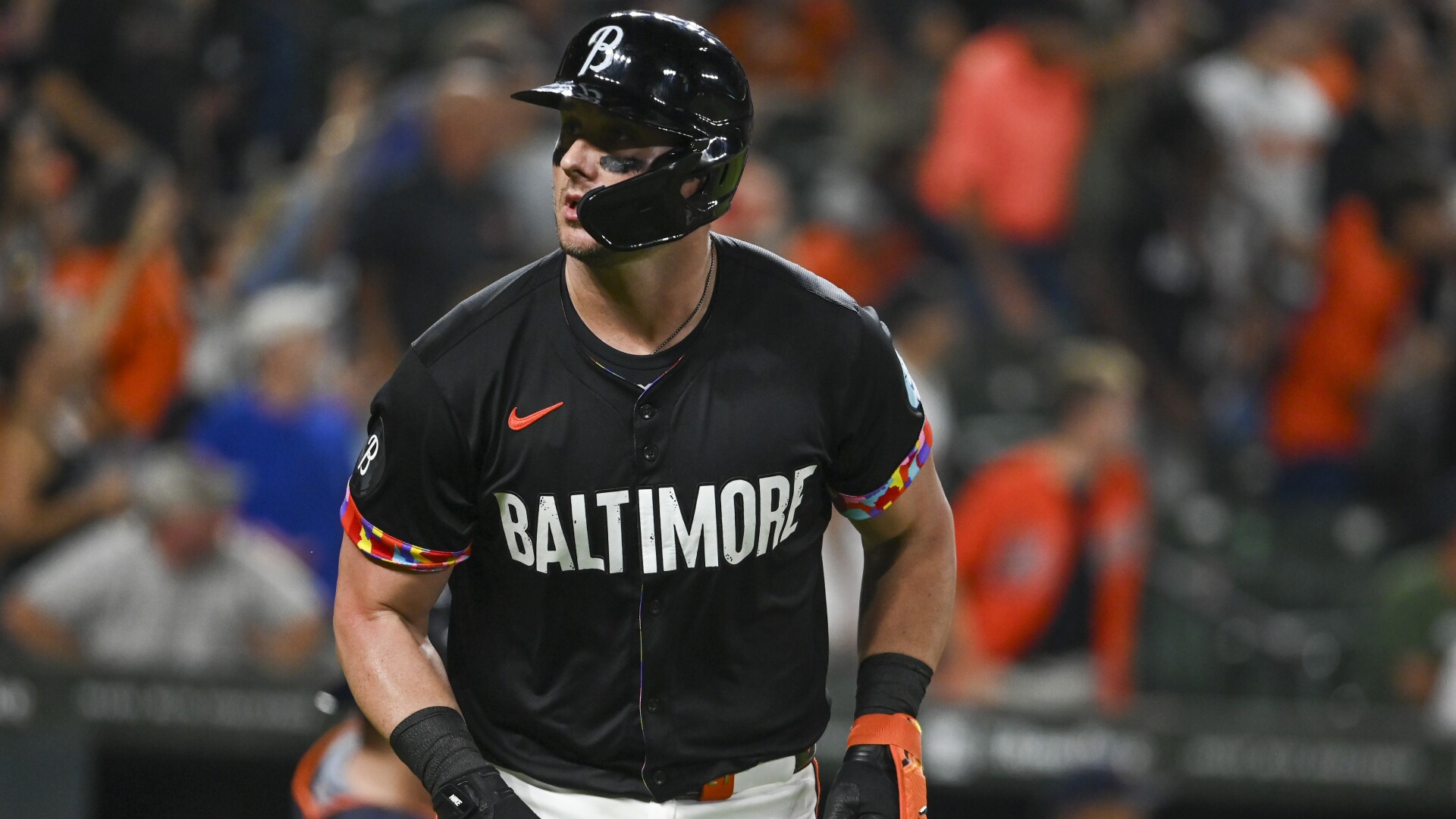 Diamondbacks sign James McCann to 1-year deal