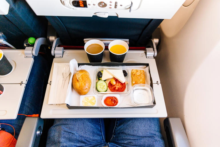 The food and drink is banned on low-cost airlines