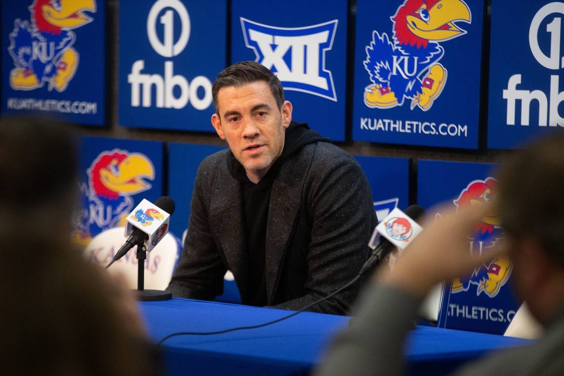 How KU Jayhawks great Nick Collison reacted to OKC Thunder championship