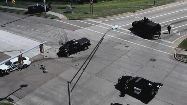 Police: Victim dies after crash on Tiedeman Road near I-480 in Brooklyn ...