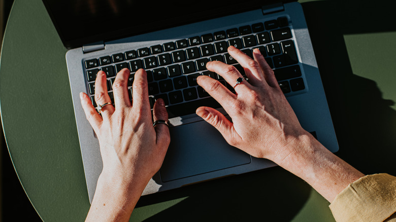 The Origin Of The Human Hand: Why Do We Have 5 Fingers?