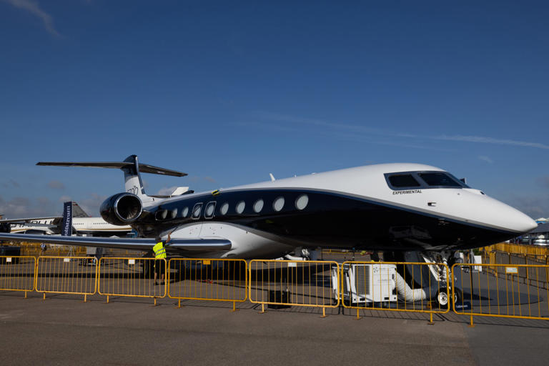 A Look at Jeff Bezos’ Expansive Wealth—From Amazon Shares to Real ...