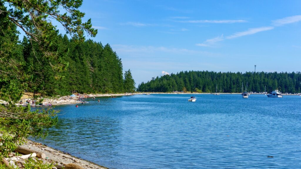 24 Beautiful Canadian Islands Most Canadians Have Never Visited