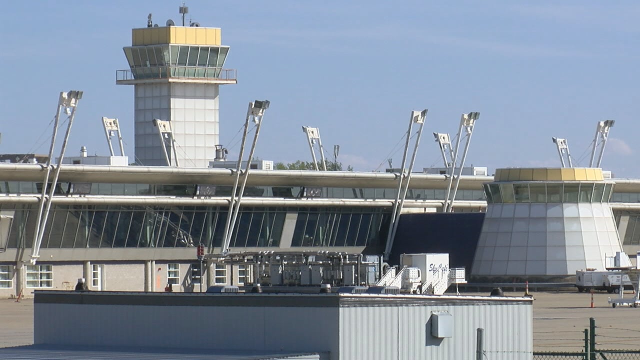 Cleveland Hopkins Airport installing new wildlife fence to protect tarmac