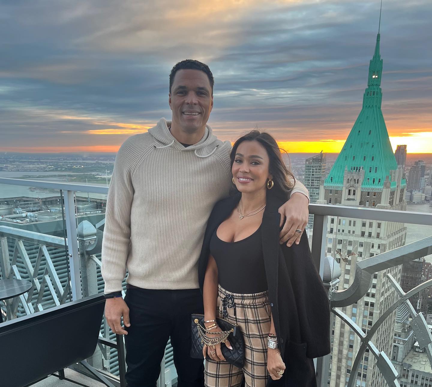 Lauren Sánchez’s ex Tony Gonzalez and his wife set to attend her ...
