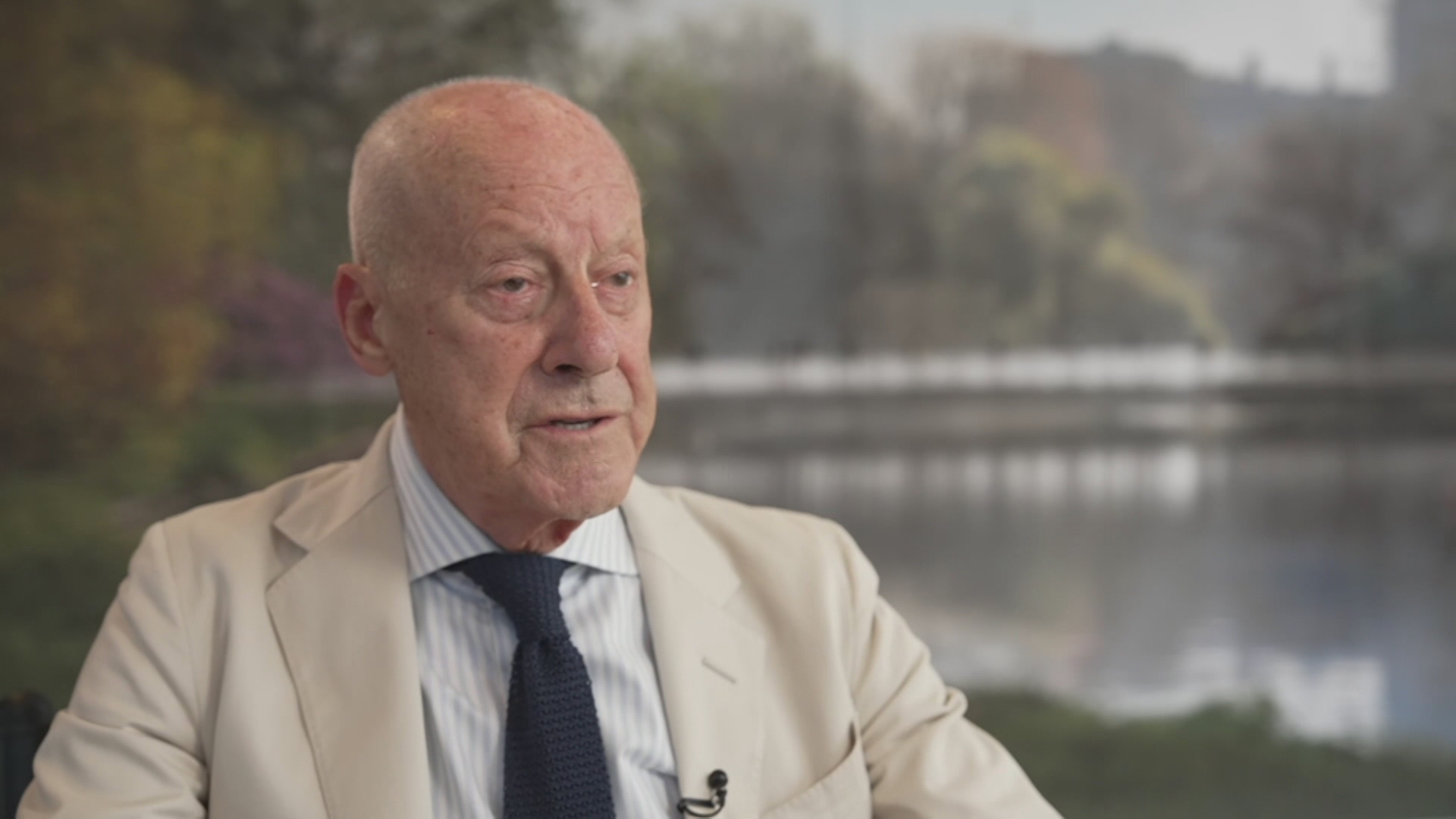 Lord Foster reveals vision for Queen Elizabeth II memorial