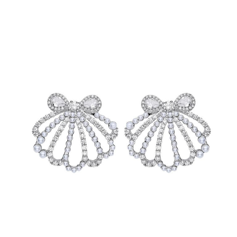 Shell Jewelry Is Having Moment, Thanks to Fashion's Embrace of ...