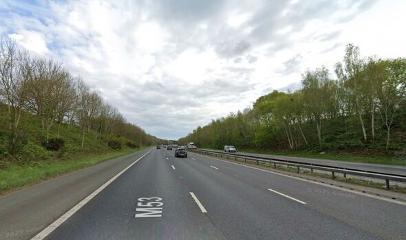 M53 traffic LIVE: Major road blocked in both directions after 'police ...