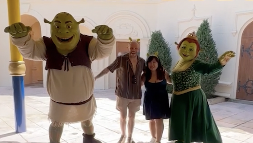 Man’s Enchanting Proposal with Shrek Lights Up Universal Studios