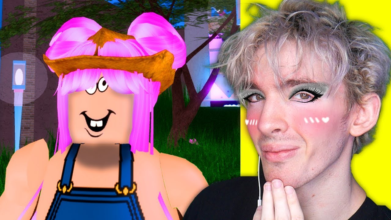 Albert plays Roblox Royale High