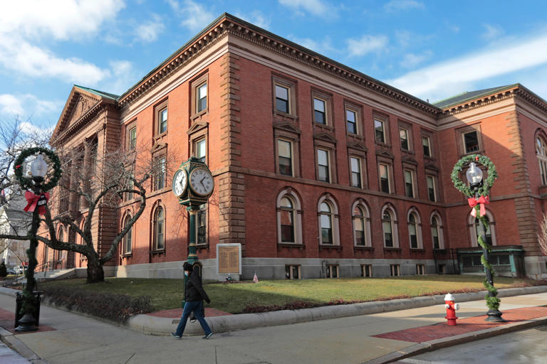 New Bedford shares tips to cut holiday food and packaging waste