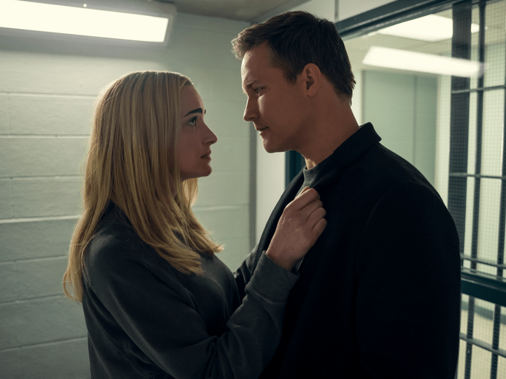 'Ginny & Georgia' Star Scott Porter Has a Theory About Season 3's ...