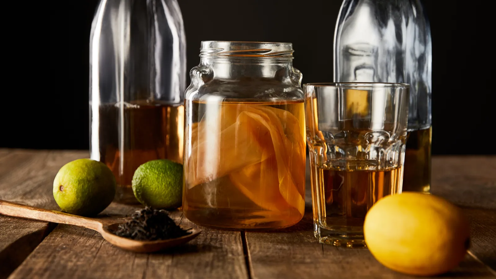 How to Make Kombucha at Home (Easy Steps)