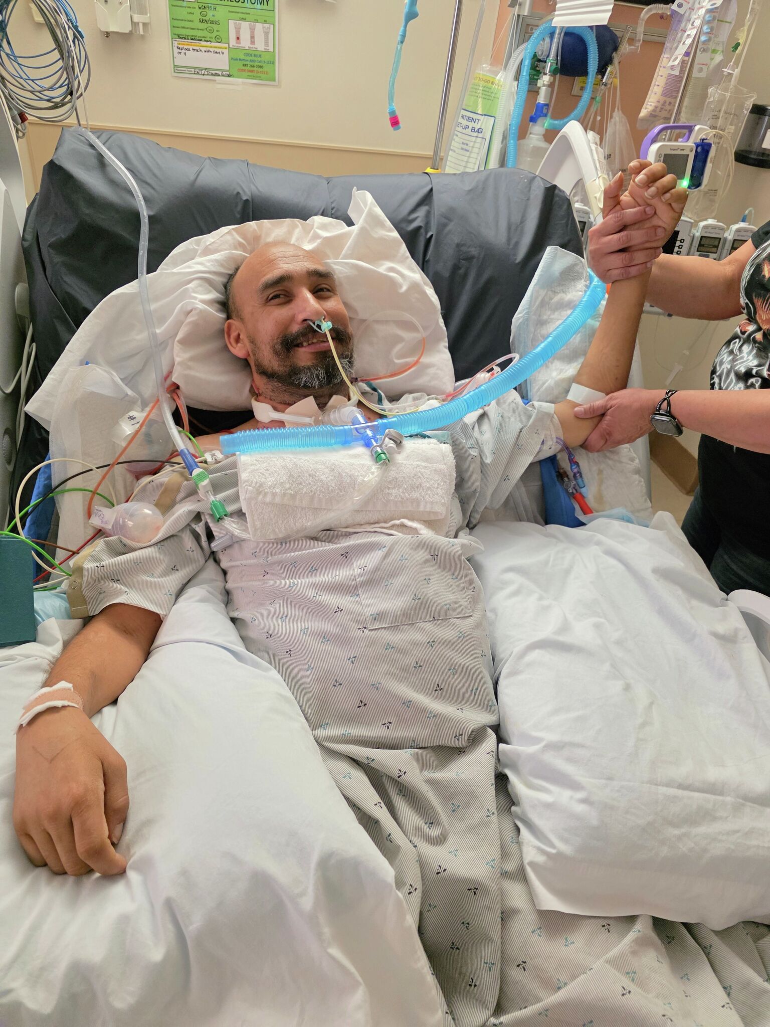 Vet working bar security paralyzed; suspect’s immigration status in focus