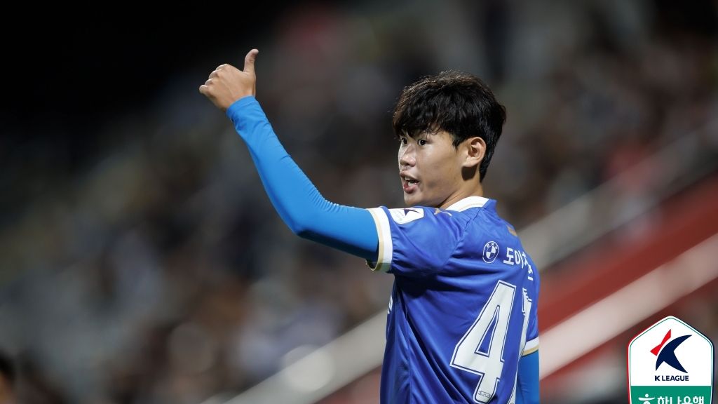 한국 축구 초대박! 역대 20번째 EPL 입성…‘2007년생 신예’ 박승수, 뉴캐슬 이적 [오피셜]