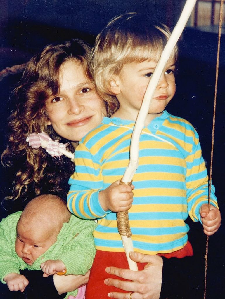 'Strong' Kyra Sedgwick shares baby bump photo in nostalgic and powerful ...