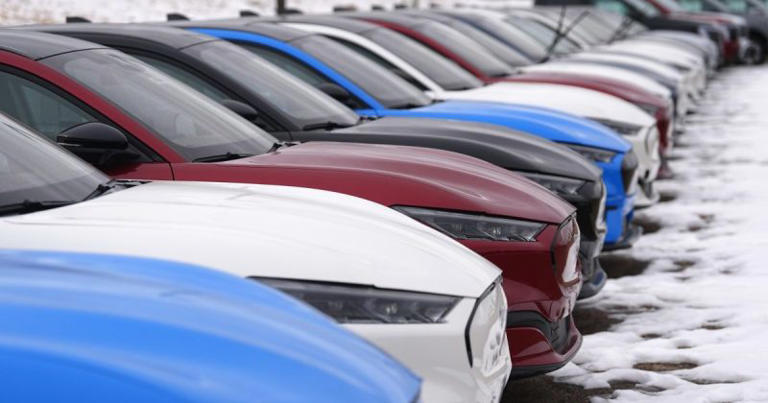 Ford recalls 197,000 cars over issue that can trap passengers