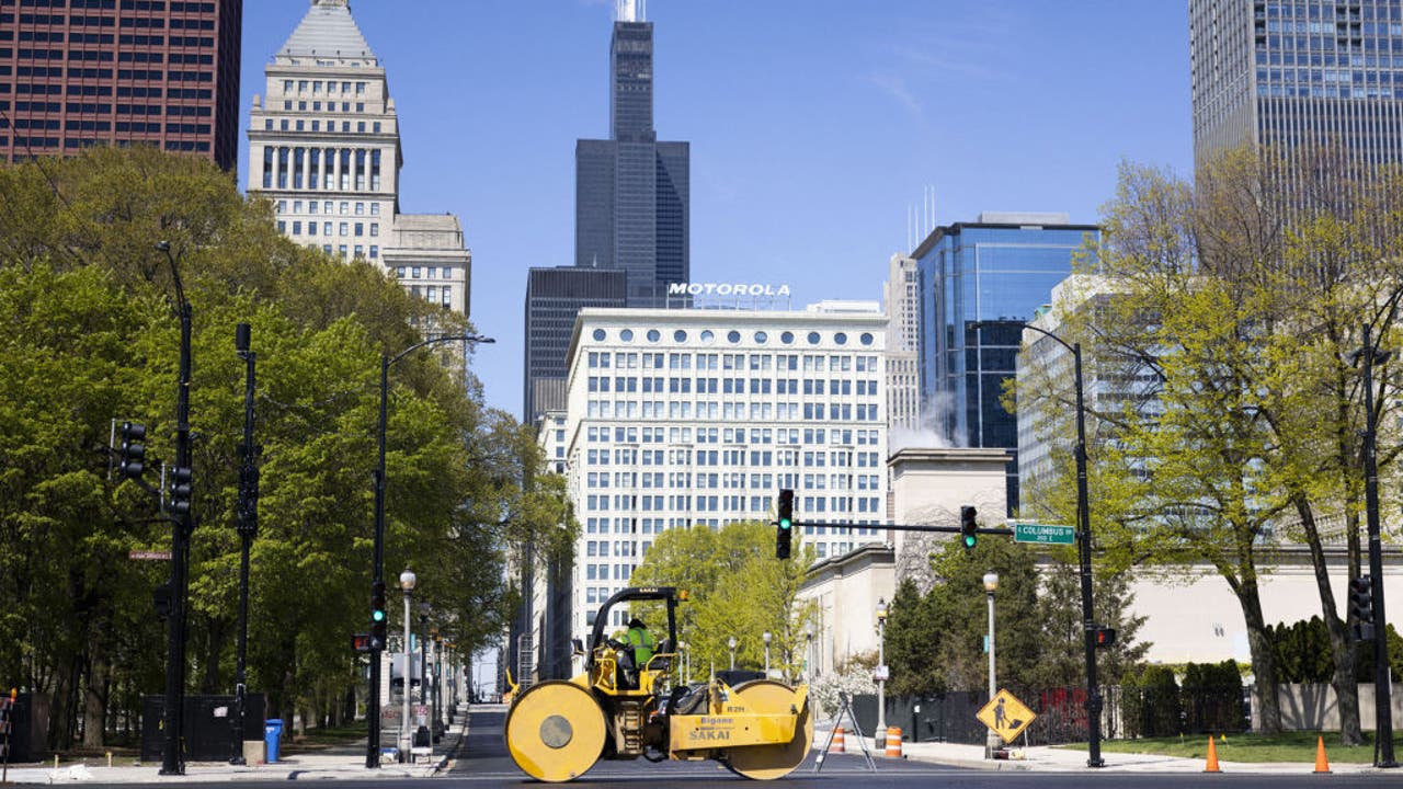 Downtown Chicago streets to close early for NASCAR race to repair ...