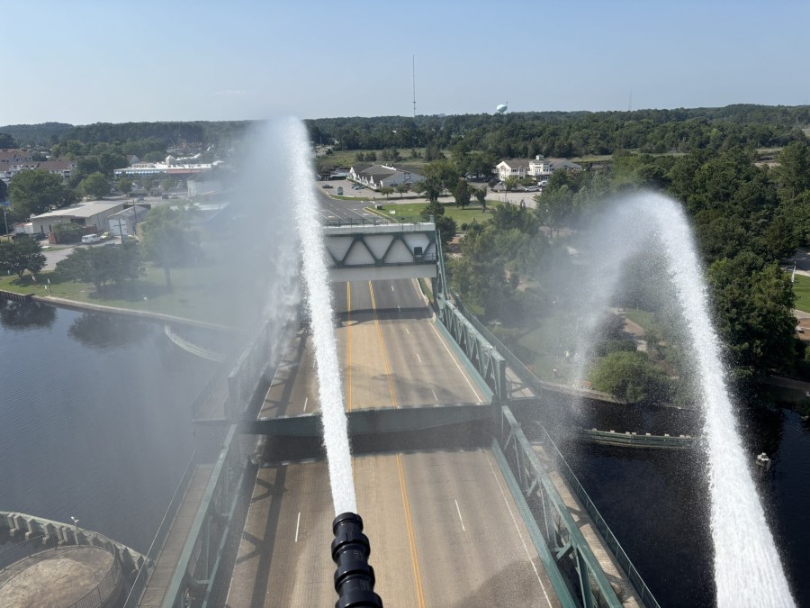 Great Bridge Bridge reopens after closure due to increasing temperatures