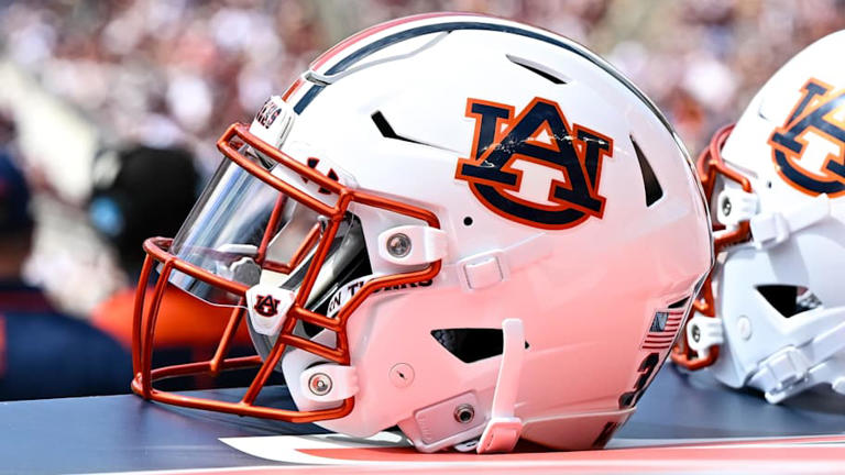 New Auburn Football Commit Makes History