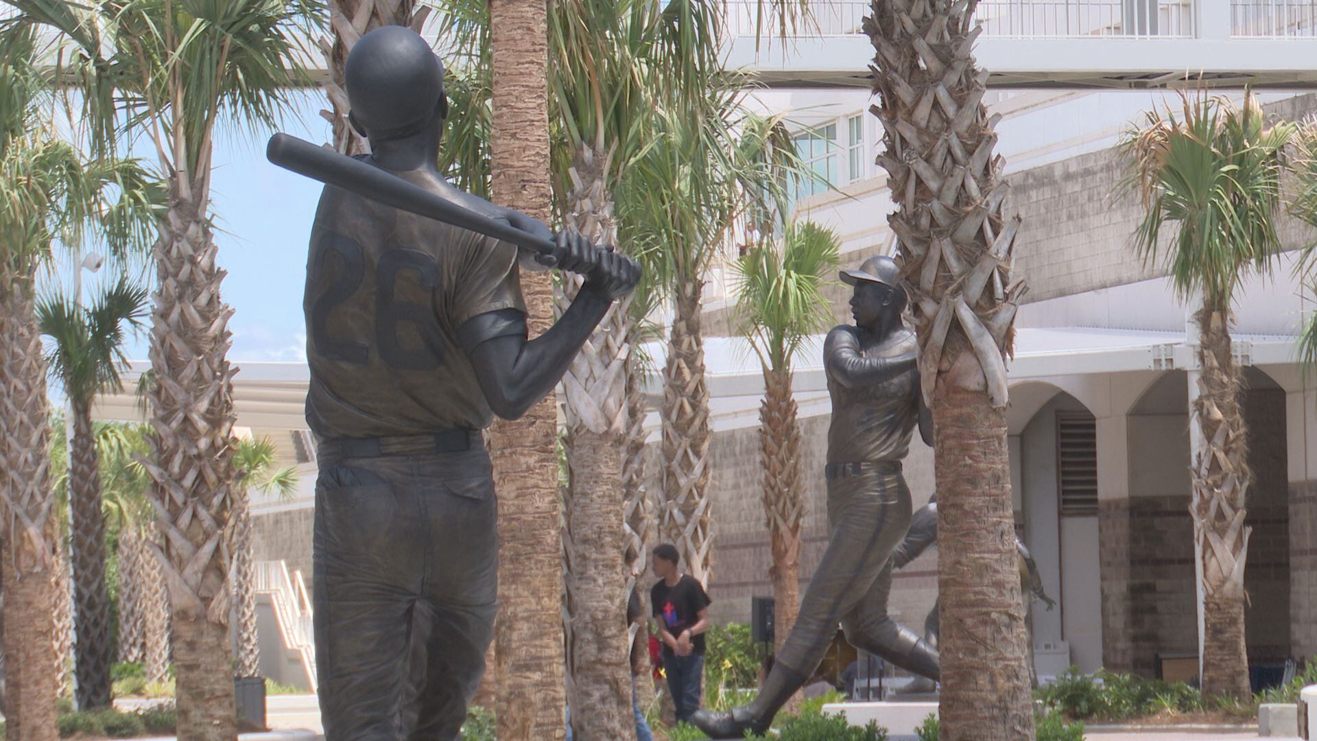 Sports legends honored with Hall of Fame Walk in downtown Mobile