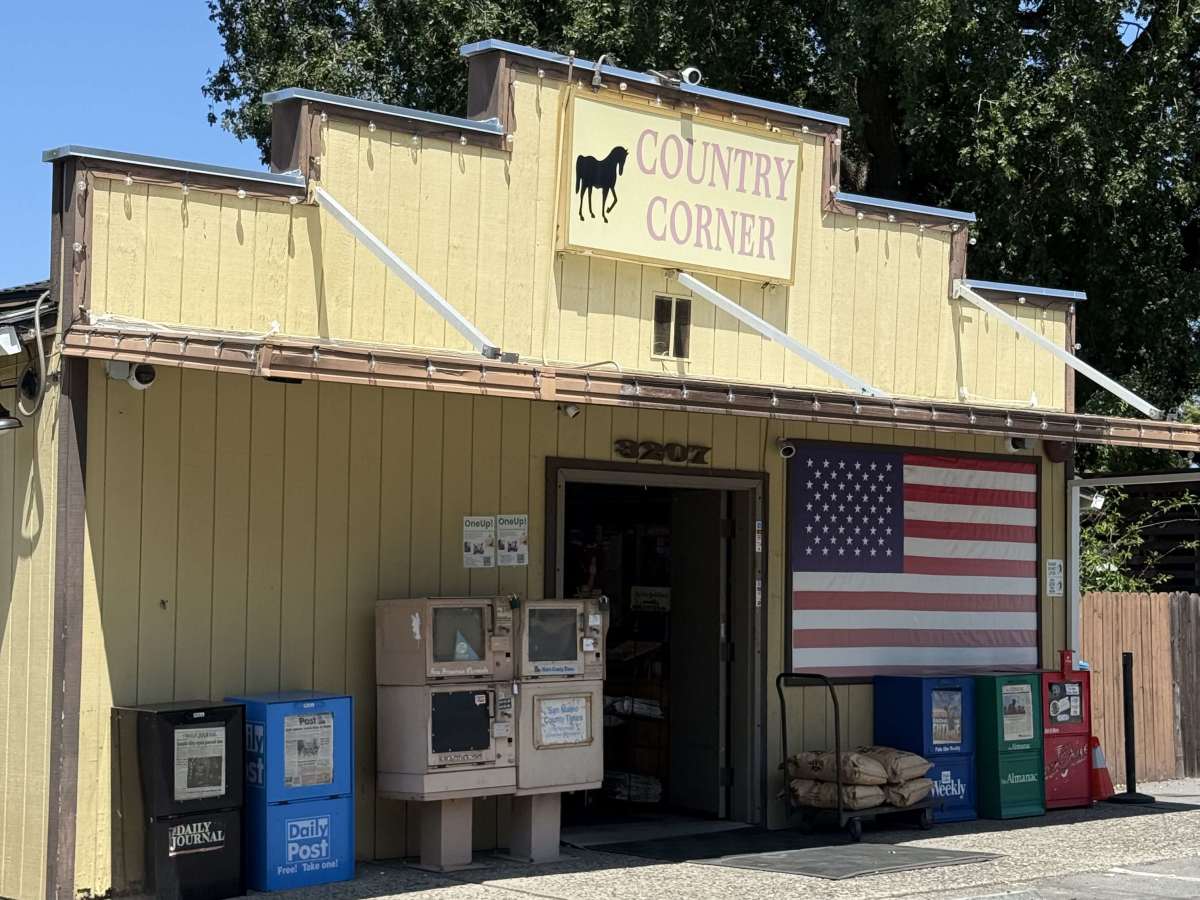 Bob's Country Corner