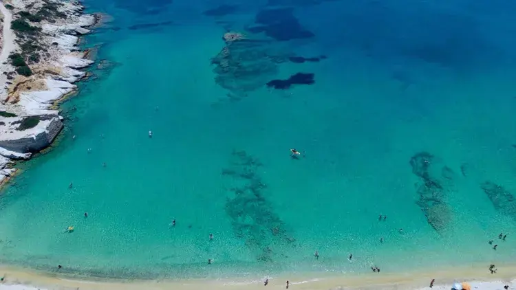 Ρωτήσαμε το ChatGPT πού να πάμε διακοπές το καλοκαίρι χωρίς να δώσουμε ...